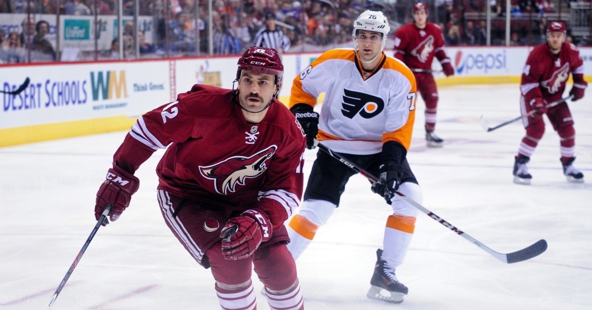 Report: TNT NHL analyst Paul Bissonnette assaulted by six men at restaurant