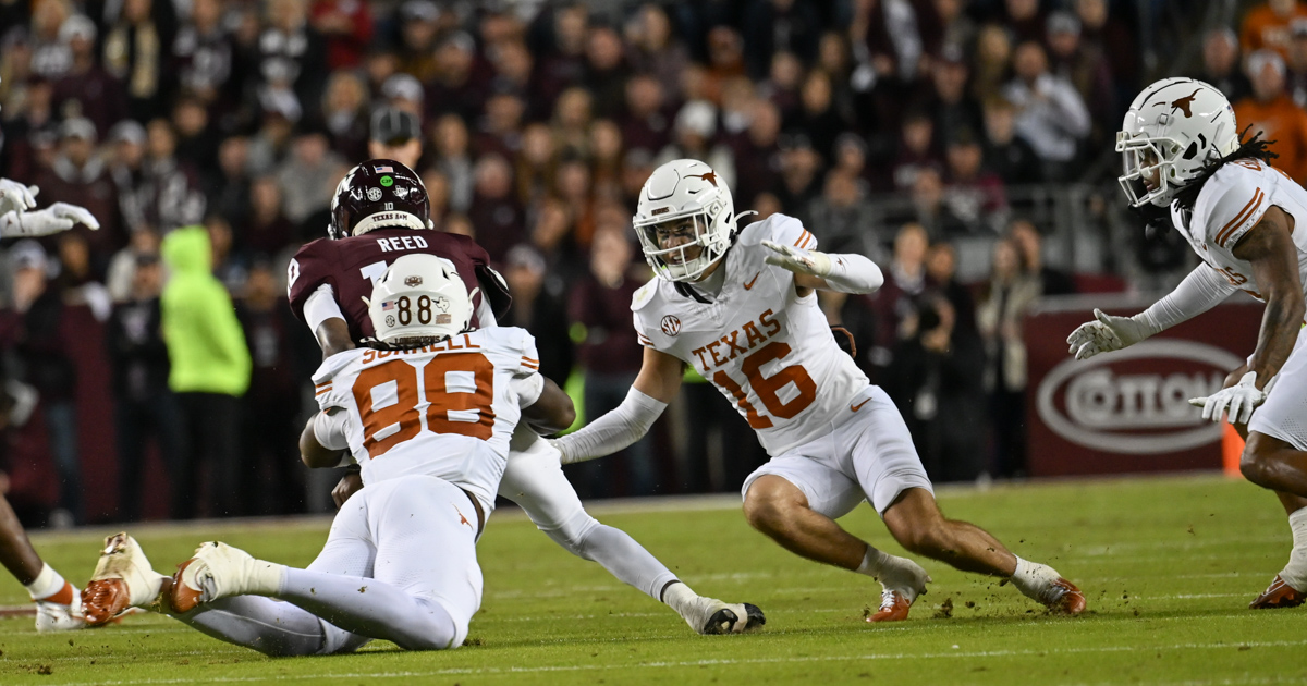 Football character matters: Standing ovation for Barryn Sorrell, Tre ...