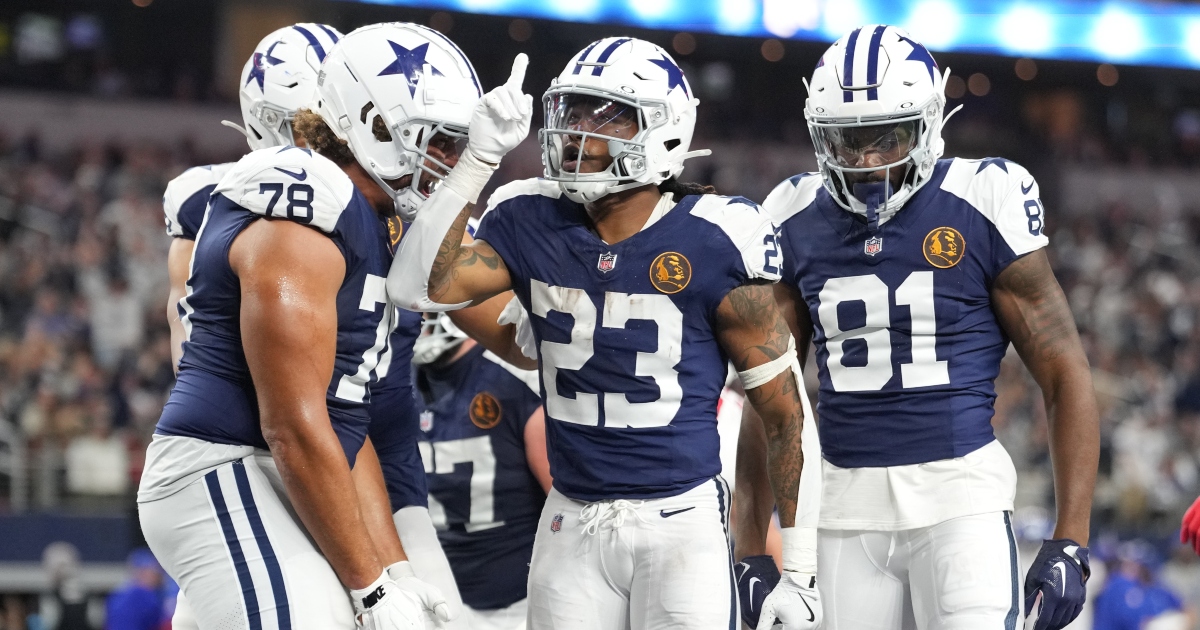 Dallas Cowboys open AT&T Stadium retractable roof for MNF weeks after ...