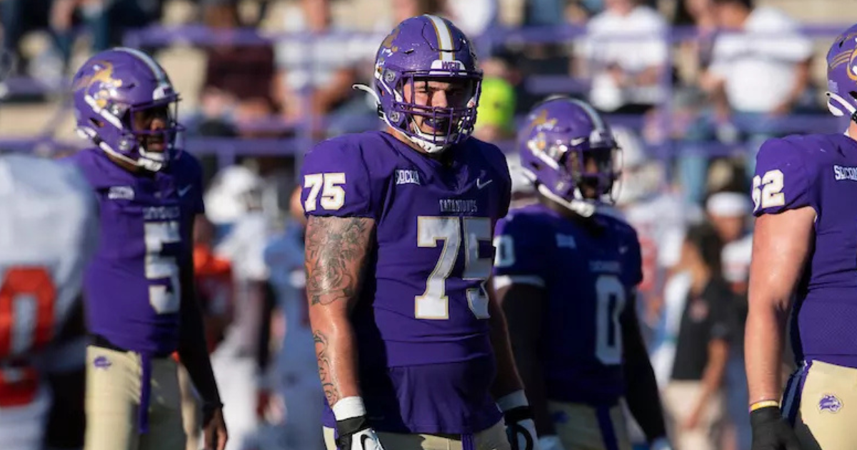 Michigan State earns commitment from portal OL Caleb Carter