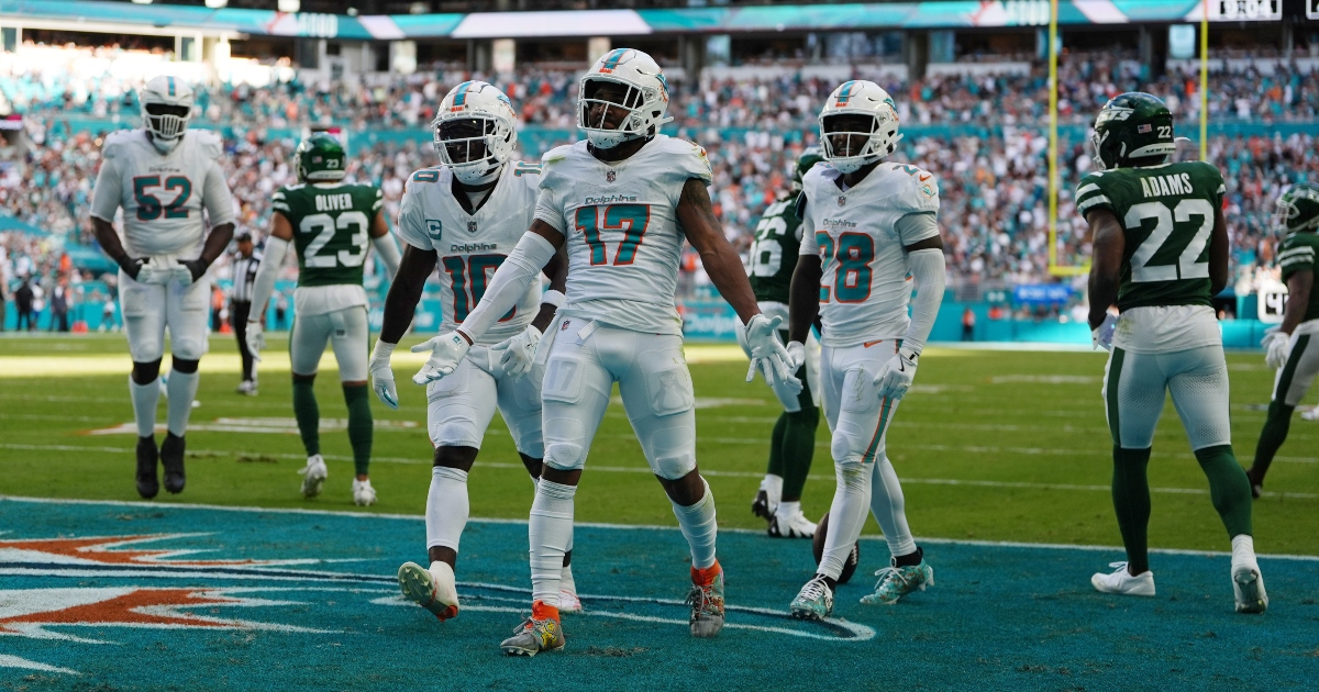 Jaylen Waddle injury update: Mike McDaniel offers encouraging news on ...