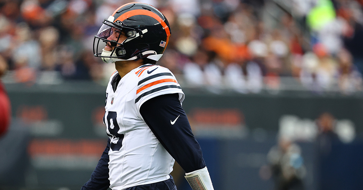 Bears booed off field, 'Sell the Team' chants ring out after TNF loss ...