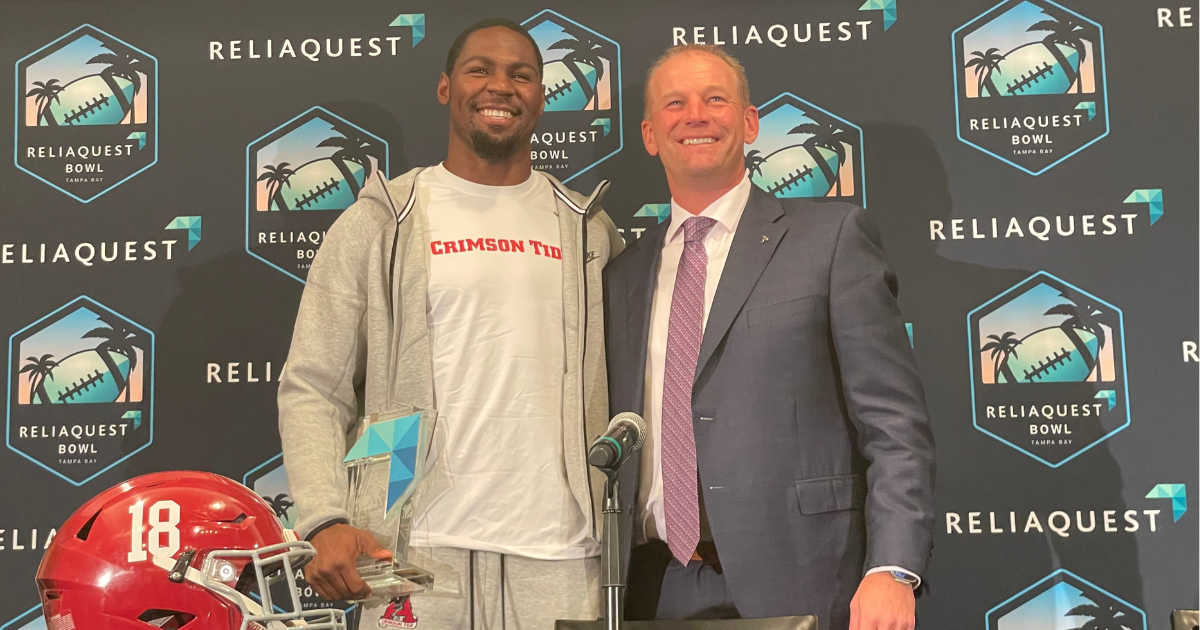 Que Robinson earns 'Make It Possible' award at ReliaQuest Bowl