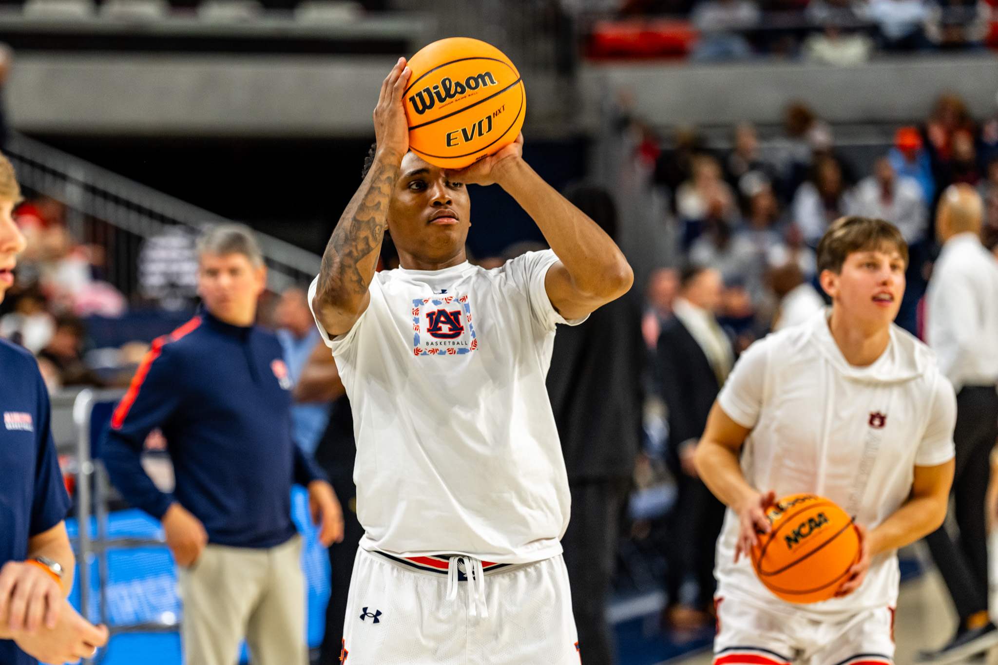 Scenes from No. 2 Auburn 84, Missouri 68
