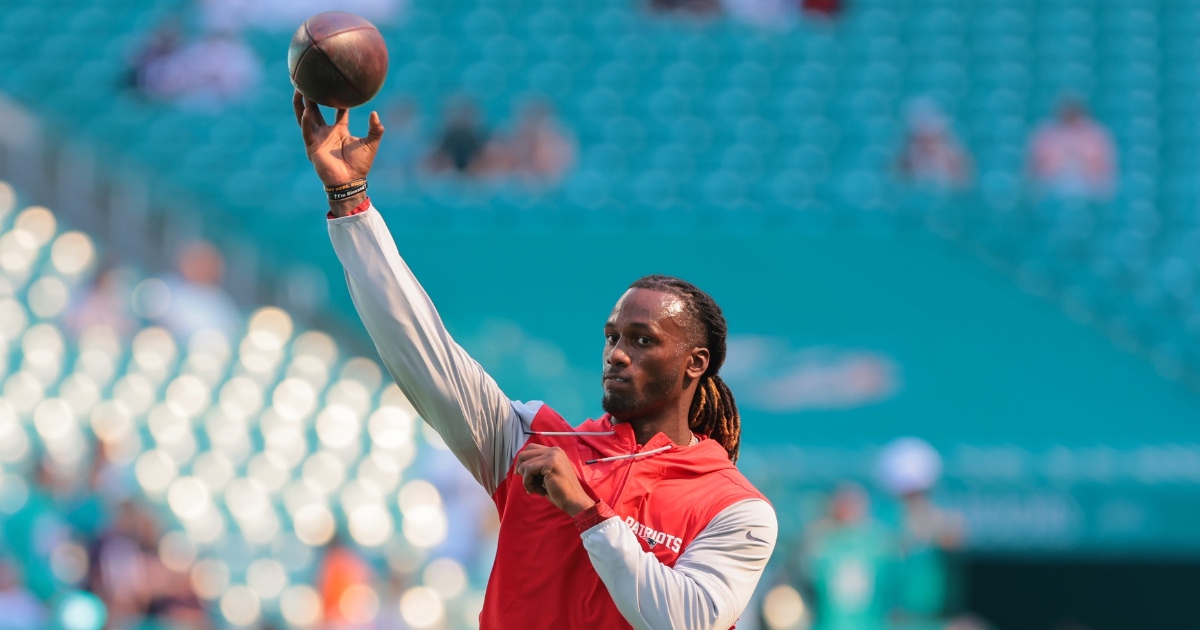 Joe Milton takes over for Drake Maye, hits backflip after first NFL touchdown - On3