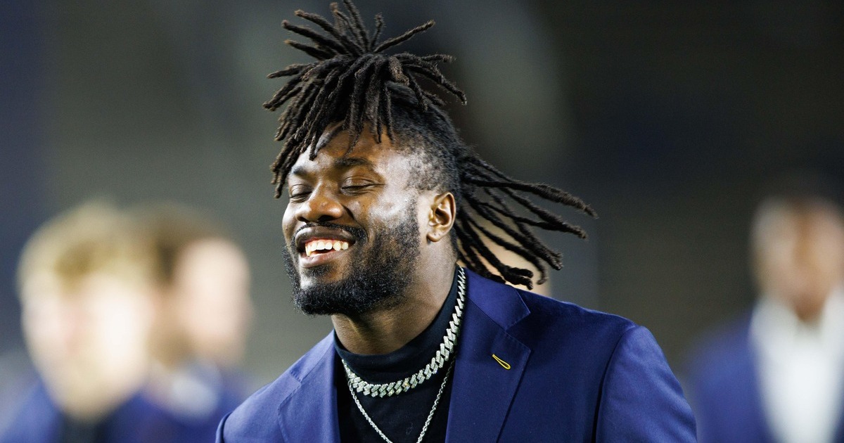 Jaylen Sneed Shares Touching Moment With His High School Football Coach ...