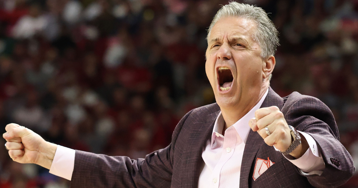 Kentucky fans angrily boo Arkansas HC John Calipari upon return to Rupp ...