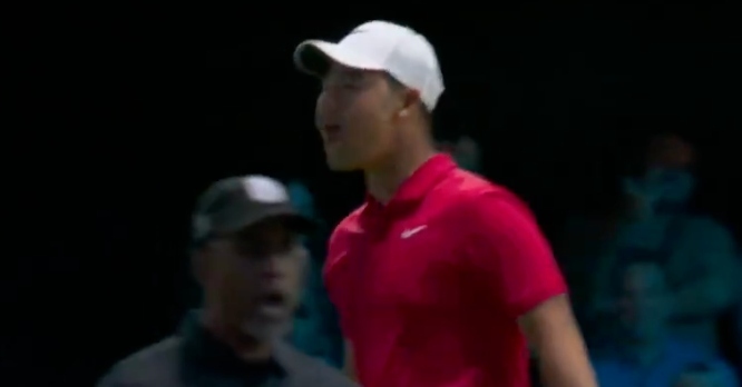 Tom Kim challenges TGL crowd on hole-tying putt after Scottie Scheffler ...