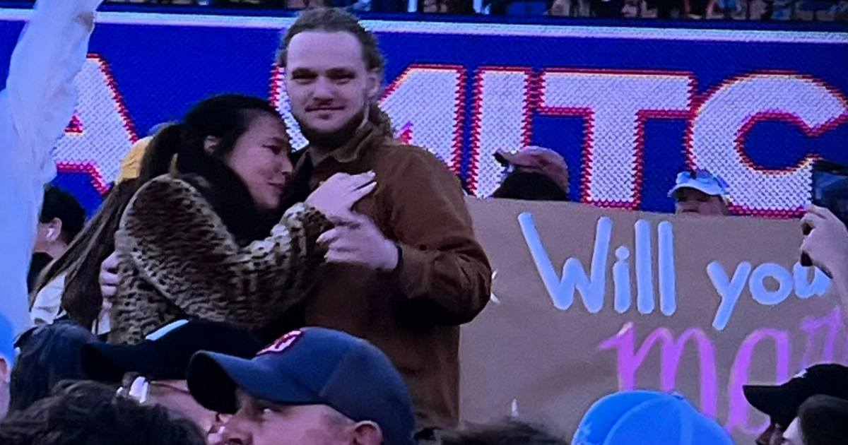 Senior Bowl proposal: Couple gets engaged at annual NFL prospect season ...