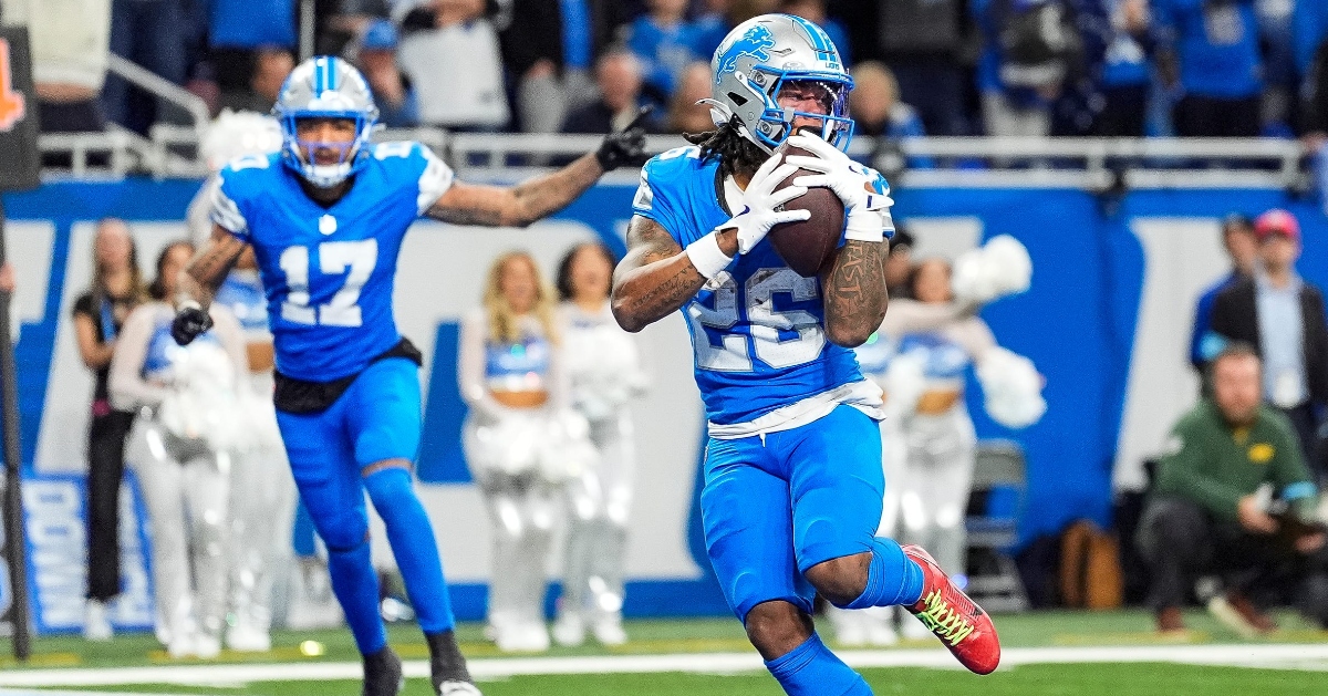 Entire AFC team leaves sideline to stop Jahmyr Gibbs pick-6 in 2025 Pro ...