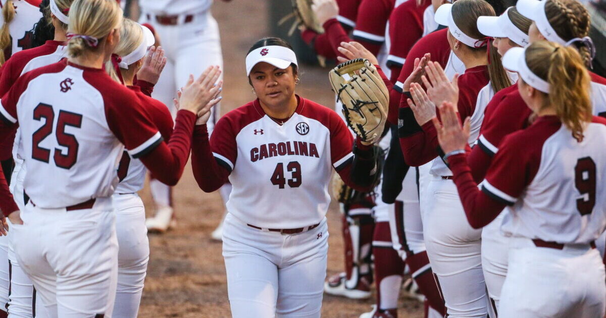 South Carolina softball pushing higher in top-25 rankings - On3