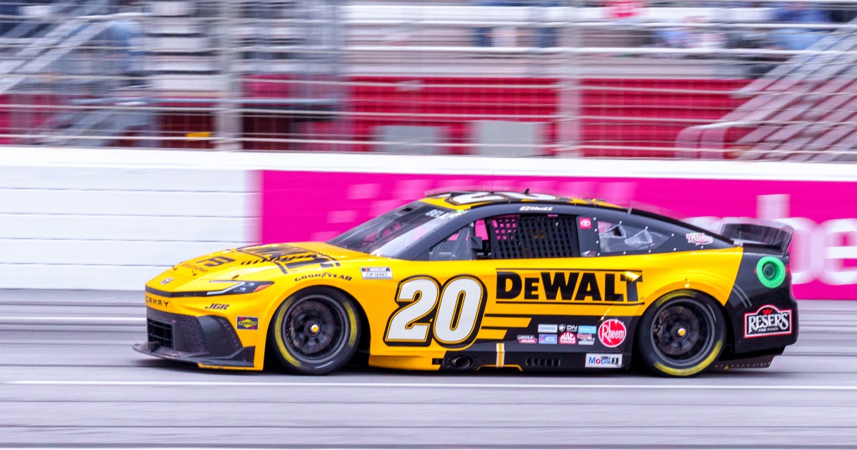 Christopher Bell wins at Atlanta as NASCAR throws controversial caution in overtime