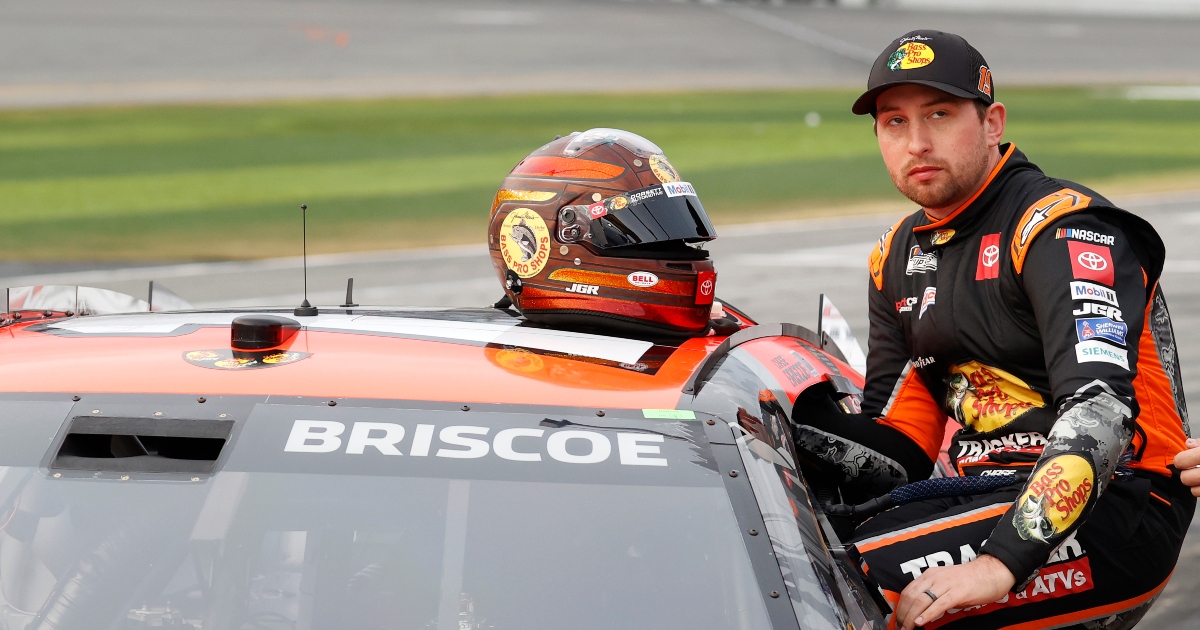 Dale Earnhardt Jr. sees Chase Briscoe as 'dangerous' coming on late in ...