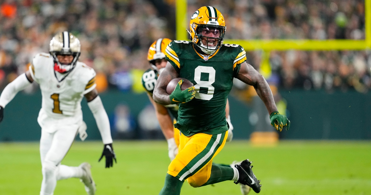 Josh Jacobs injury report: Green Bay RB leaves game with knee injury - On3