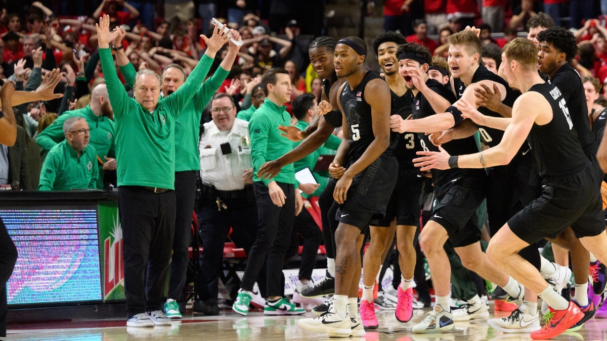Tre Holloman hits halfcourt shot to lift Michigan State past Maryland
