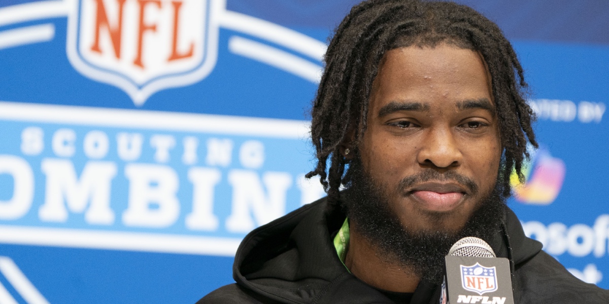 2025 NFL Combine: Simulcam shows Bhayshul Tuten blow past Jahmyr Gibbs ...