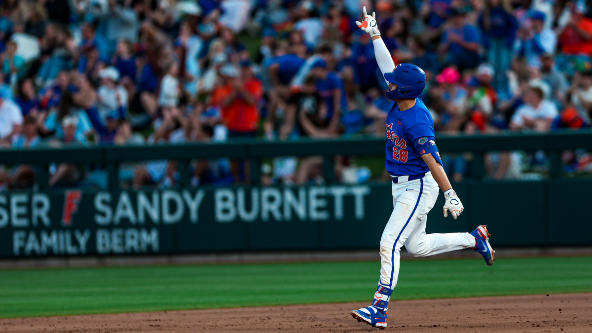 Florida Gators win the Miami series behind Luke Heyman homers
