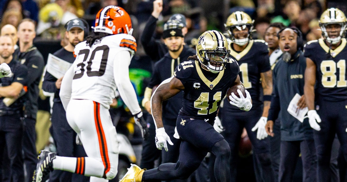 2025 NFL free agency: Devin Bush re-signs on one-year deal with ...