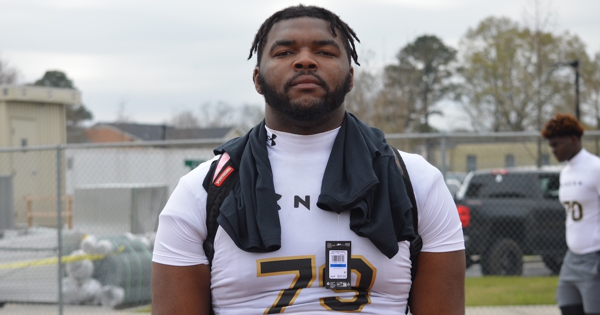 Ole Miss pushing for in-state OL Donel Robinson 'every day' - On3