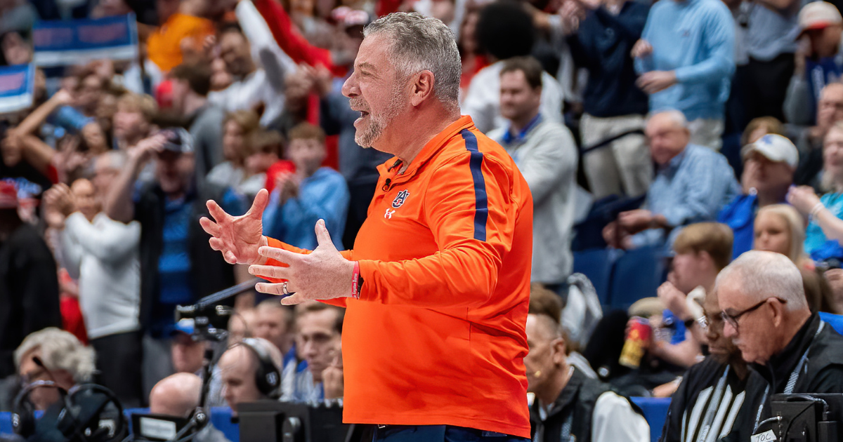 Bruce Pearl reacts to 1-seed Auburn's win over 8-seed Ole Miss