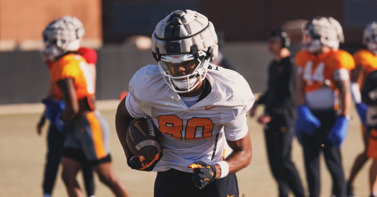 Tennessee freshman Travis Smith adjusting to Vol offense