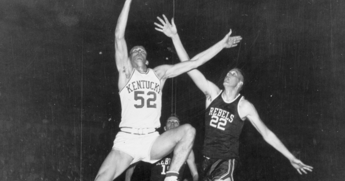 Kentucky Basketball great Vernon Hatton passed away before today's game