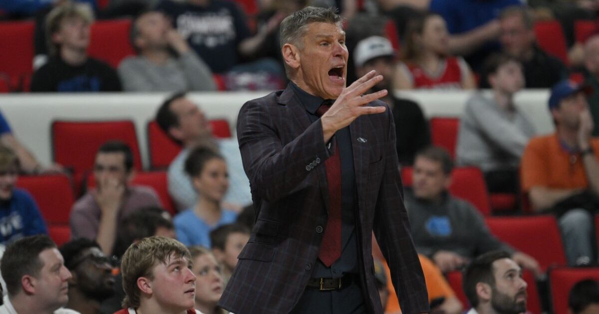 Porter Moser gives his thoughts on direction of OU program