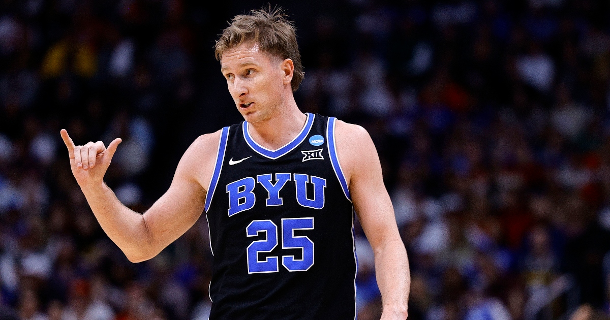BYU guard Dawson Baker ejected for elbow to groin vs. Wisconsin - On3