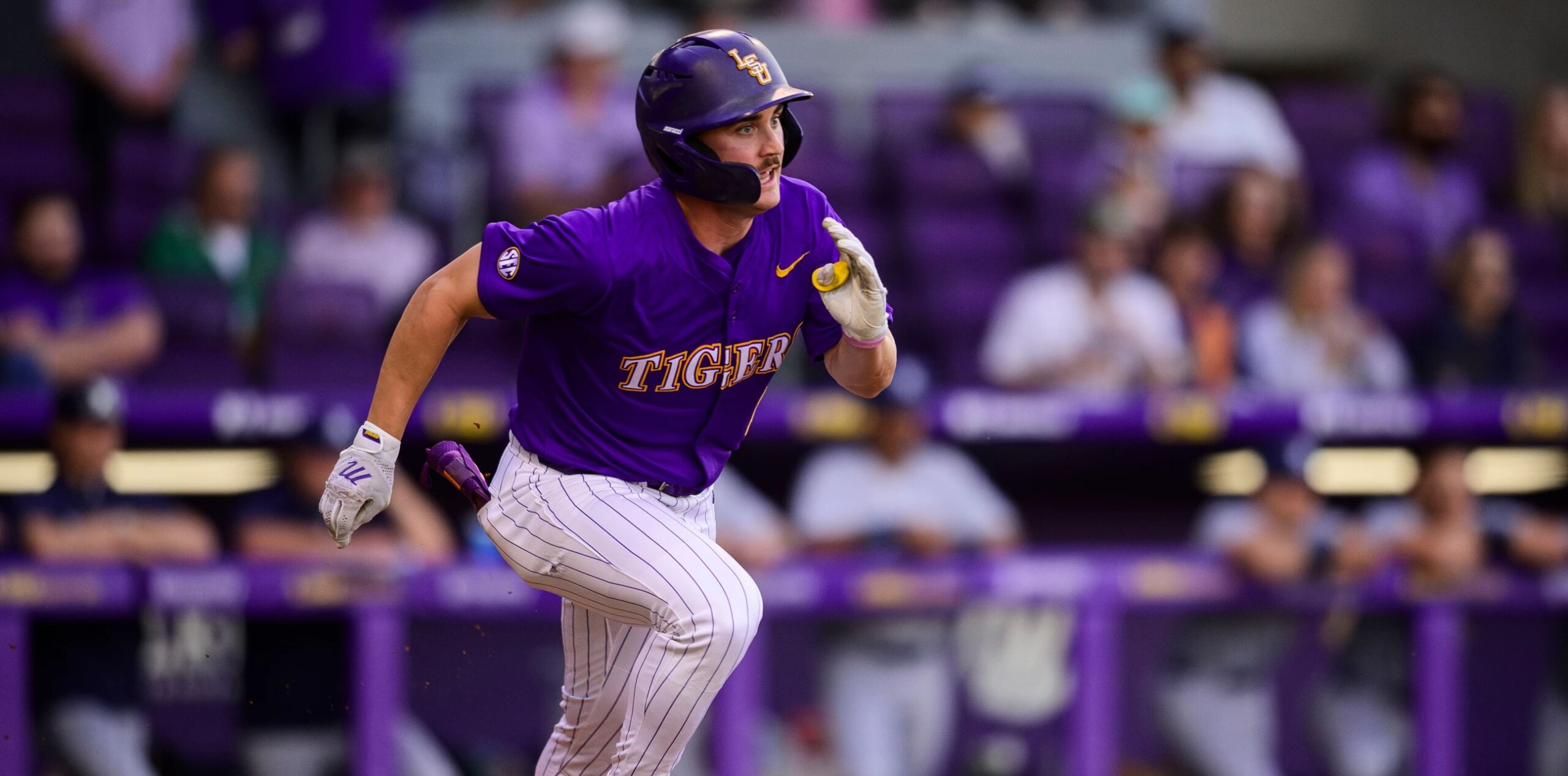 LSU drops Sunday contest vs. Texas, 6-2, losing SEC series - On3