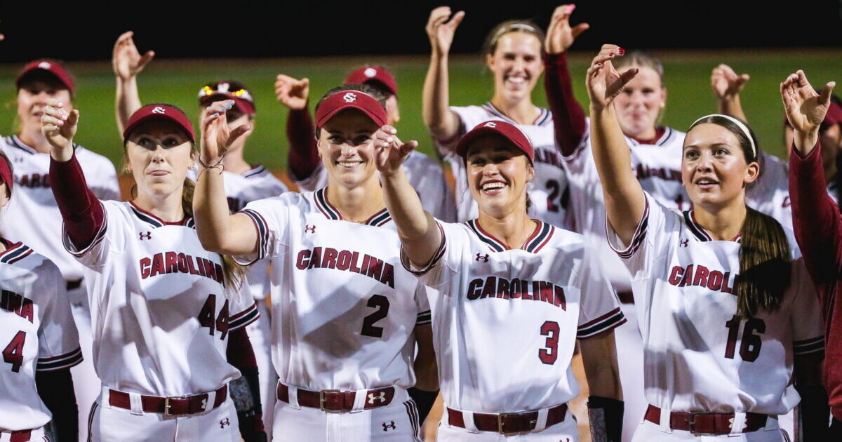 South Carolina softball moves up in rankings following huge road series ...