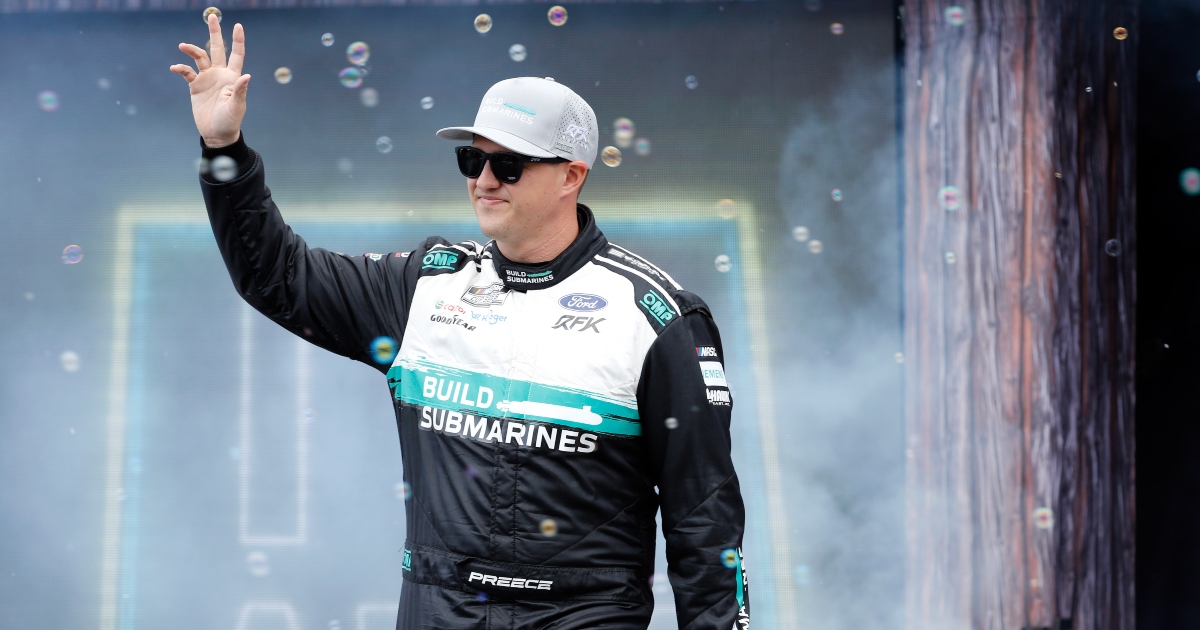 Ryan Preece shows off 'Apollo 60' late model car for Snowball Derby