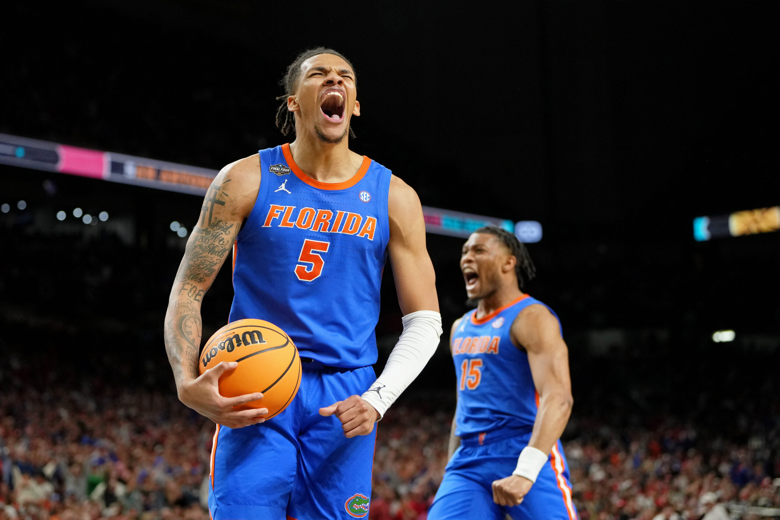 Social media erupts as Florida Gators win national championship