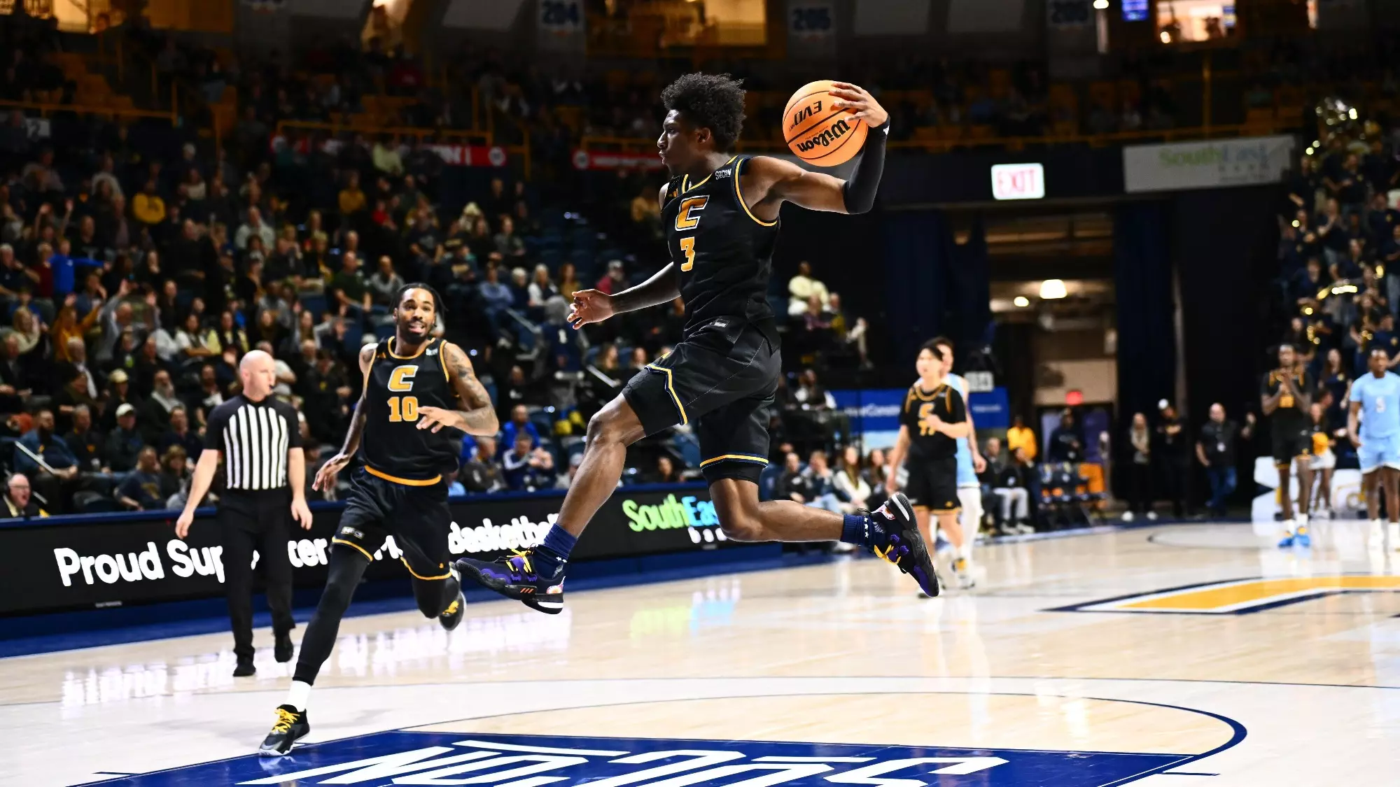 PORTAL TARGET BREAKDOWN: Chattanooga guard Honor Huff