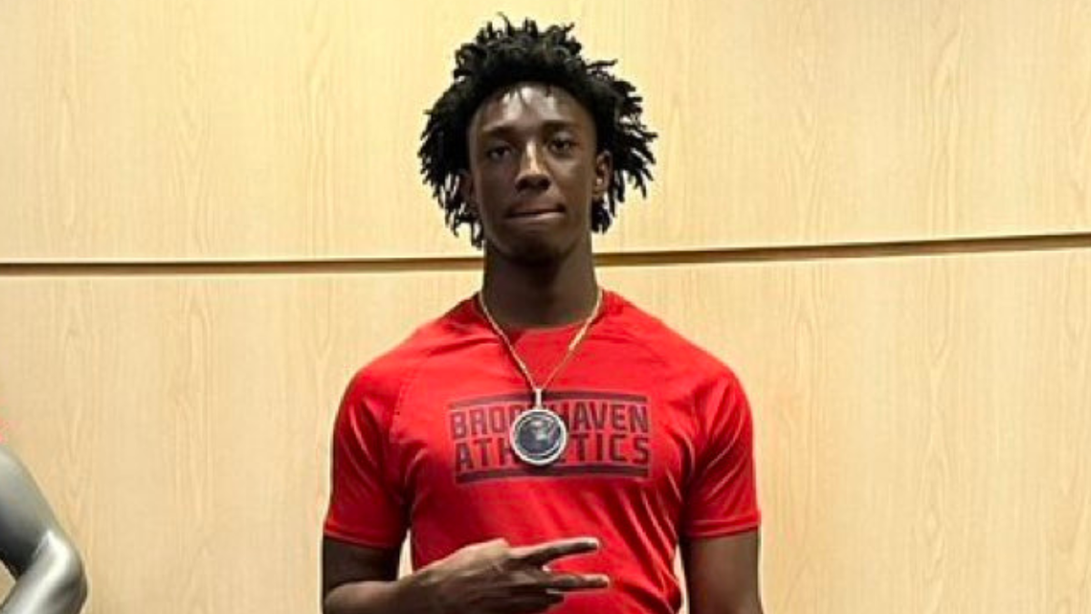 Florida Gators join chase for EDGE Derwin Fields after strong visit