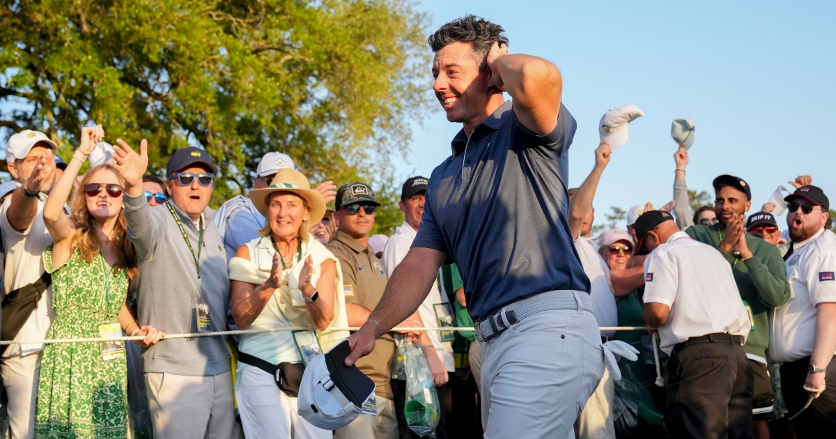 Rory McIlroy celebrates with patrons after emotional Masters win: 'Got ...