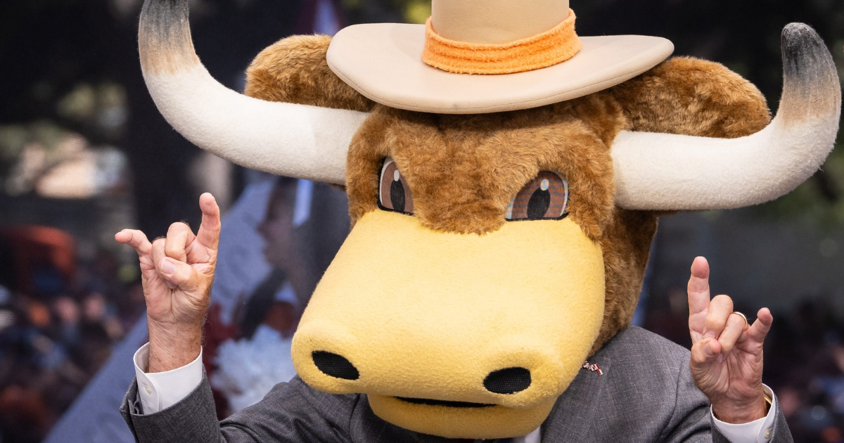 College Gameday sets sights on Columbus for Lee Corso's final show as ...