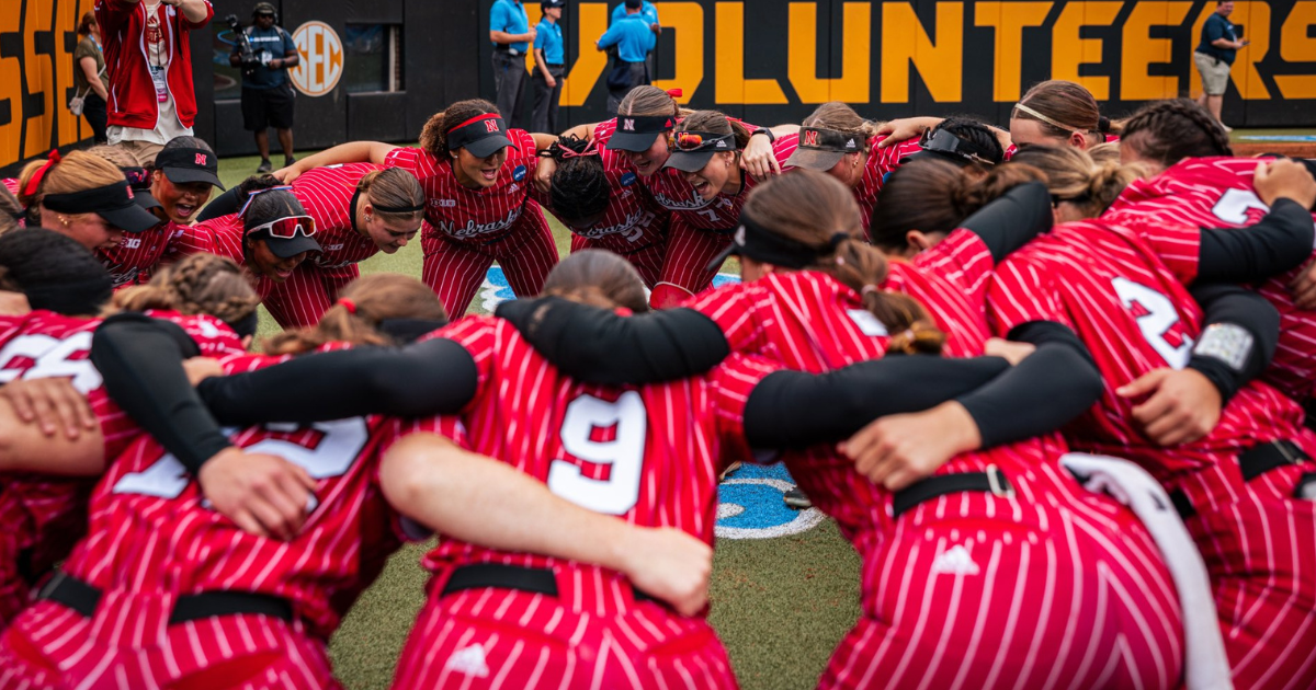 Tennessee defeats Nebraska 1-0 on way to WCWS