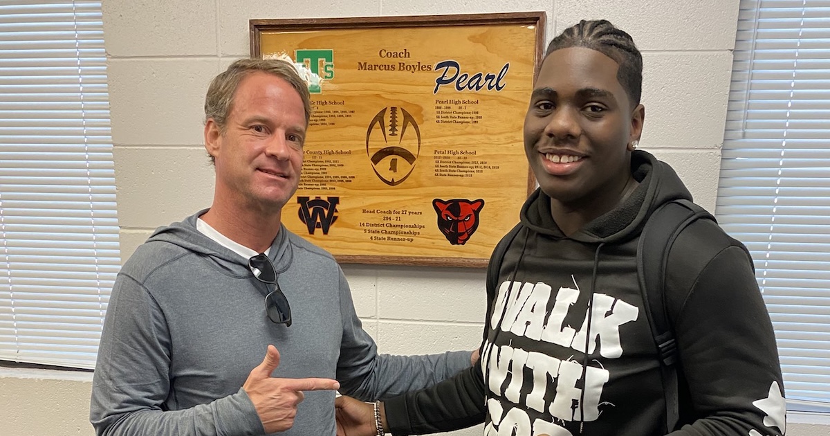 Ole Miss brotherhood, environment wows blue-chip recruits in Oxford - On3