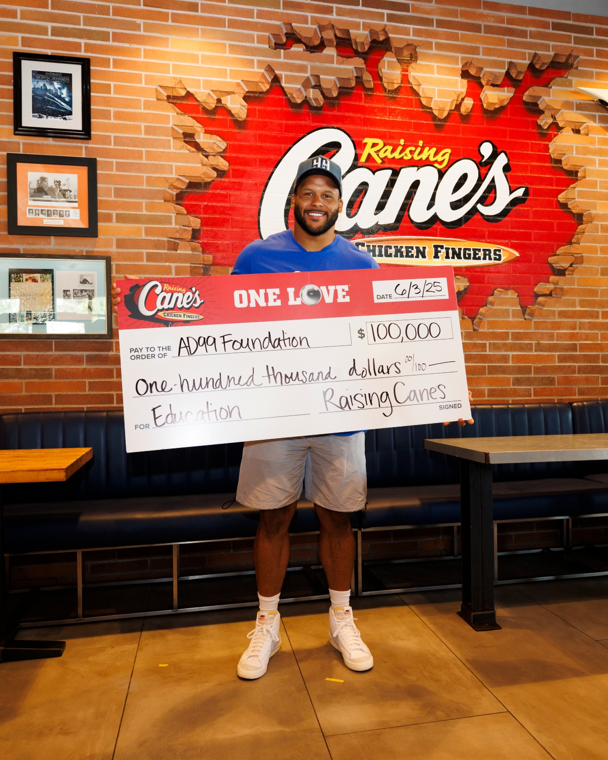 Aaron Donald reacts to making College Football Hall of Fame ballot ...