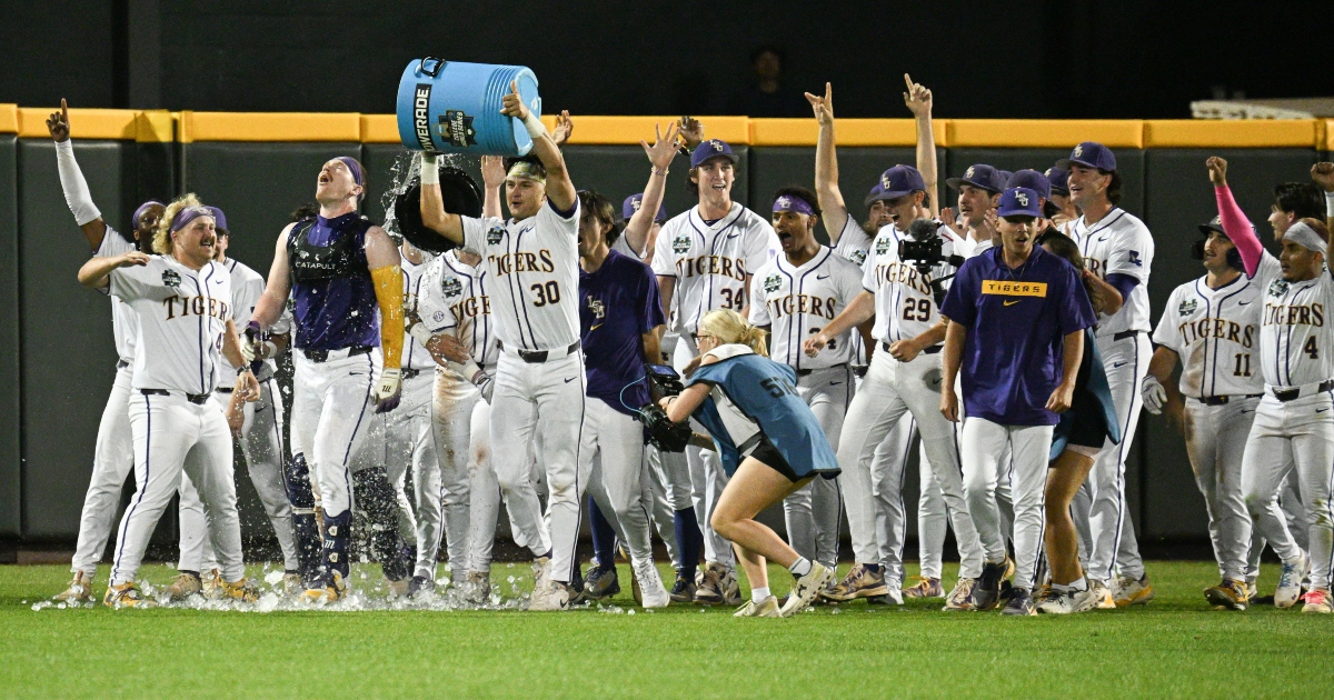 2025 College World Series: LSU players share touching moment with ...