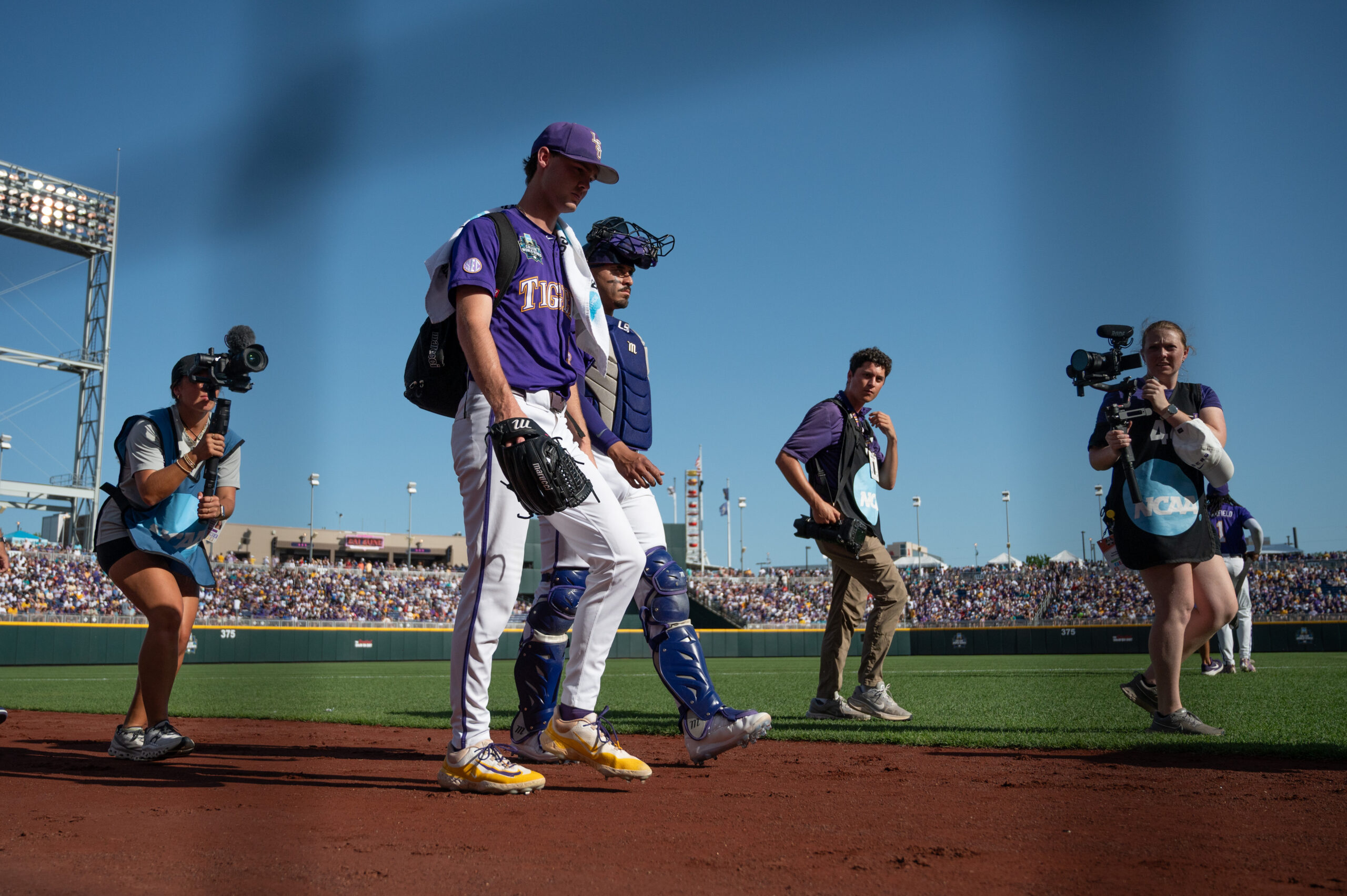 LSU CWS Highlights, Recap: Anderson throws nine-inning shutout
