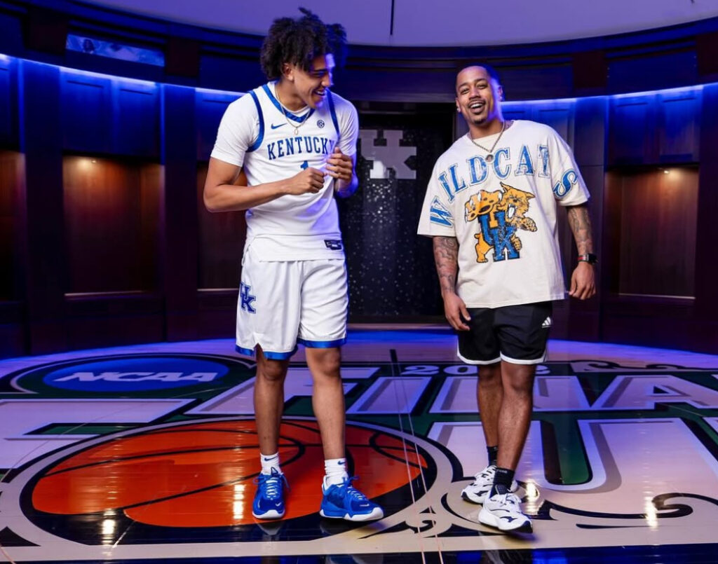 LOOK: Tay Kinney rocks Kentucky blue on official visit to Lexington - On3