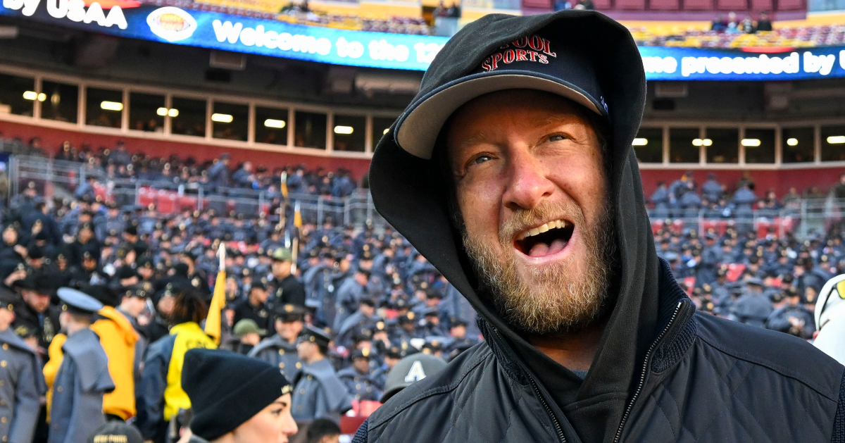 Dave Portnoy reacts to Avery Johnson's dad, brother altercation ...