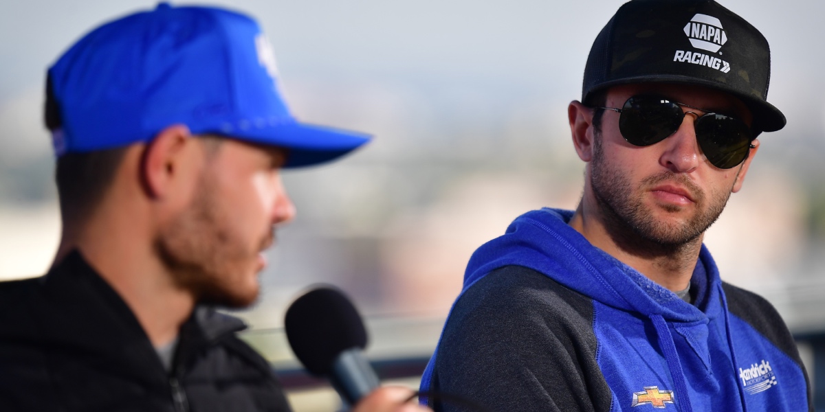 Kevin Harvick highly critical of Hendrick teams despite Chase Elliott ...