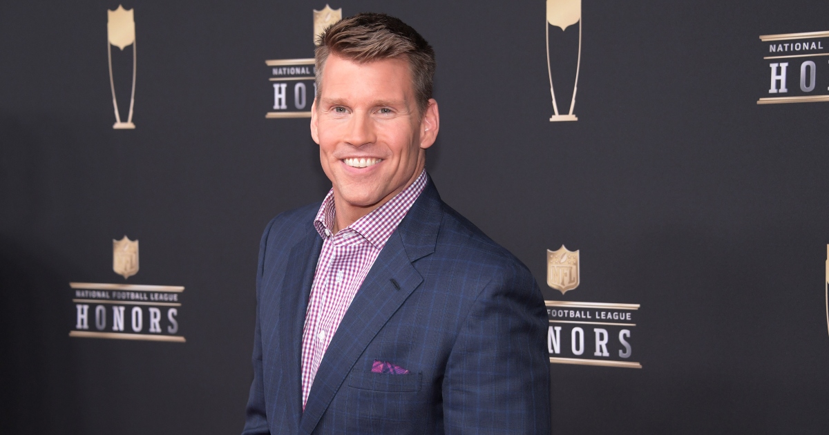 Report: ESPN closing in on deal to potentially acquire NFL Red Zone