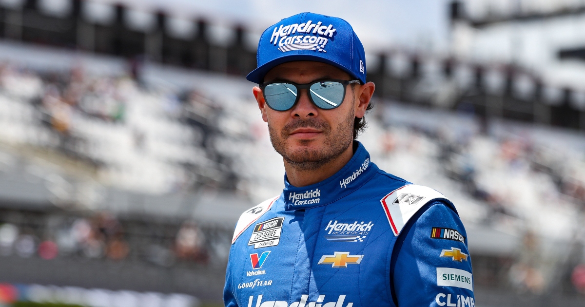 Kyle Larson reacts to hometown parade after winning NASCAR championship