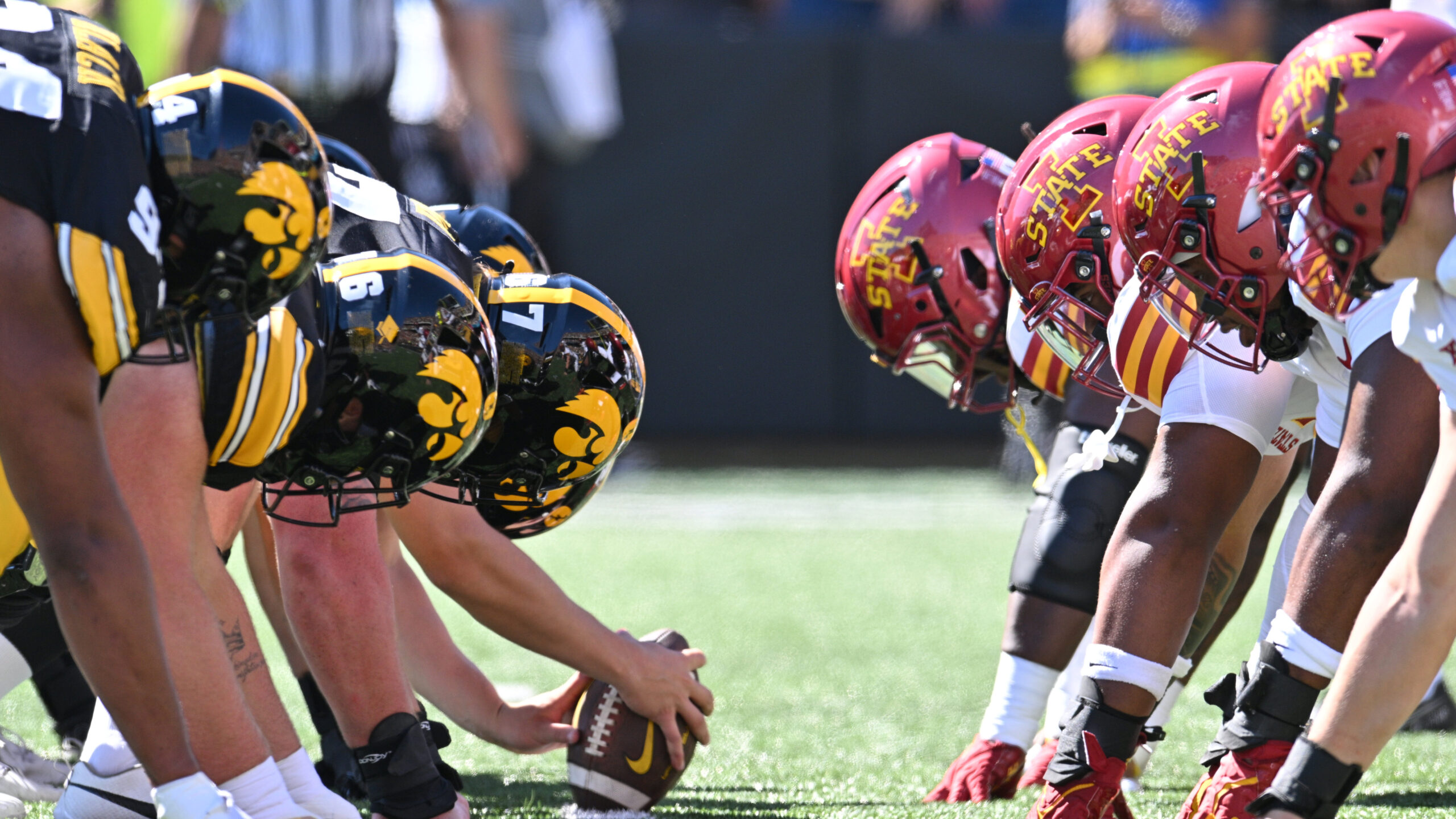 Iowa vs. Iowa State: Rocco Becht difference in Cy-Hawk rivalry - BVM Sports