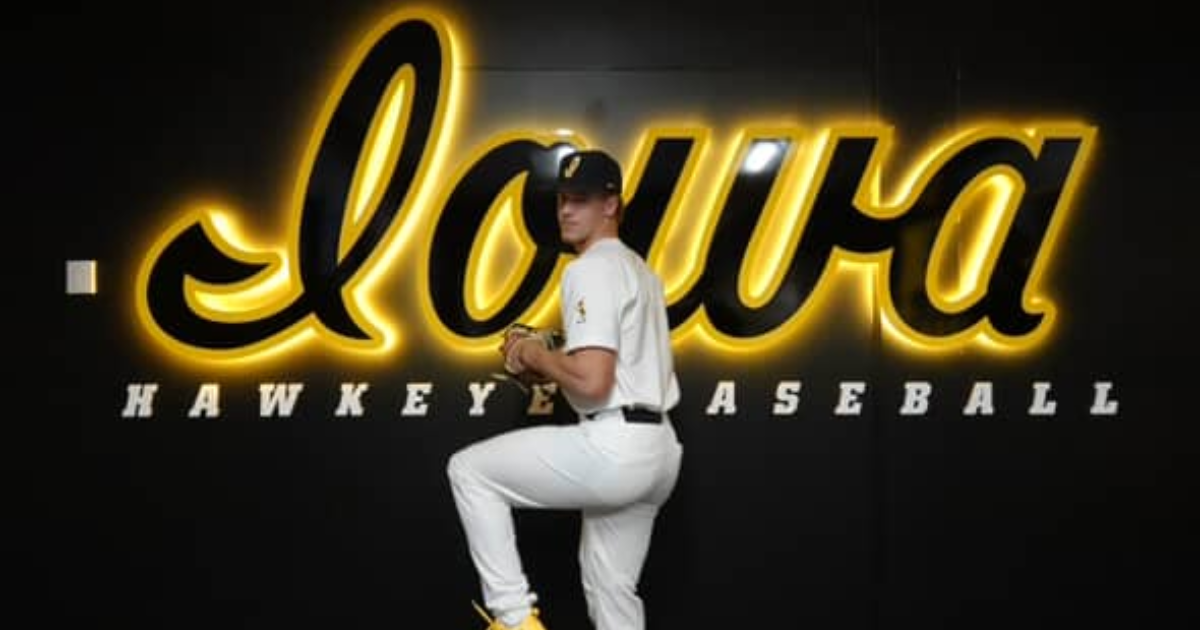 Campus Newcomer: Van Meter C/RHP Cole Moore