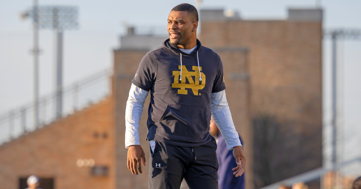 Newsstand: Notre Dame coach Mike Mickens named to Cincinnati athletics ...