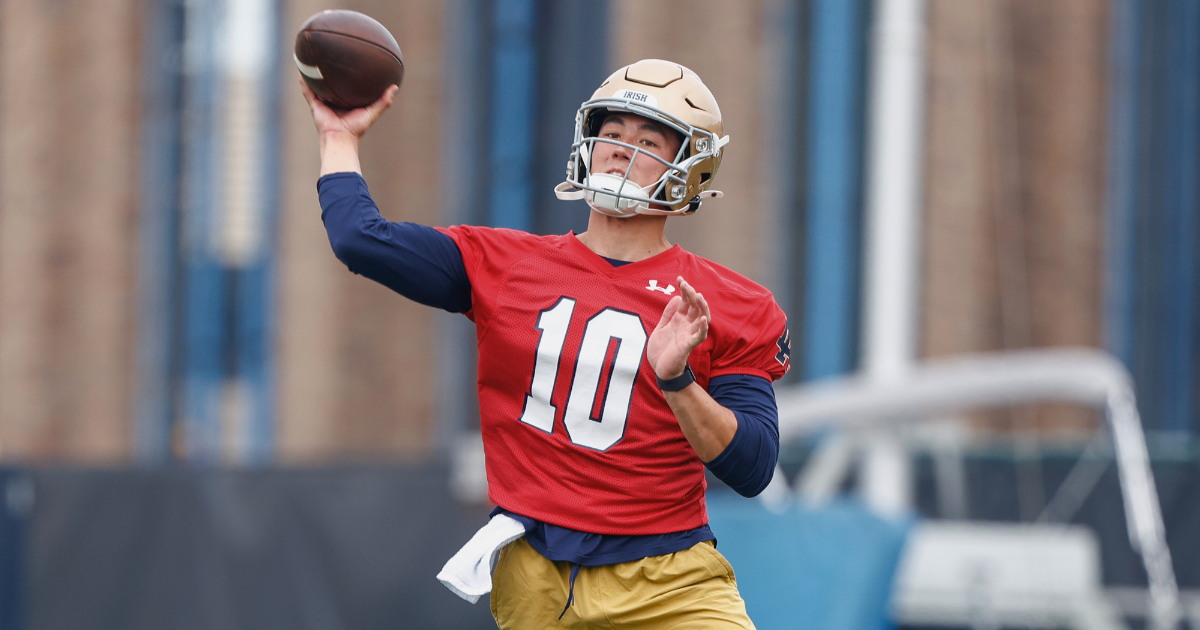 Tyler Buchner returns to Notre Dame football quarterback room